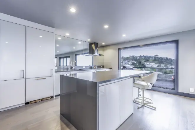 A Guide to Popular Luxury Materials for Kitchen Countertops